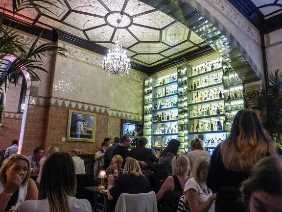 gin71 - The Gluttonous Geek